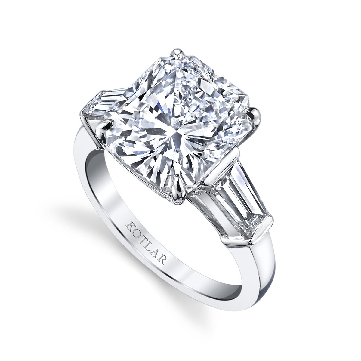 Classico Radiant Cut Diamond Ring | Schiffman's Jewelers
